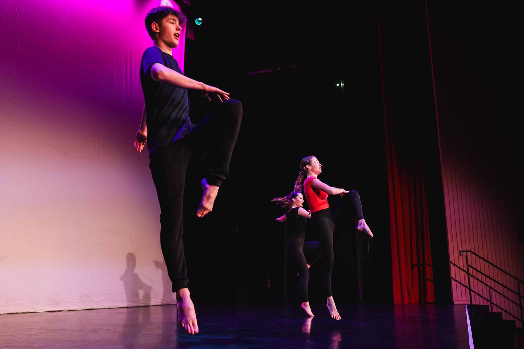 Wellington’s Academic Dancers showcase their skills! - Wellington College