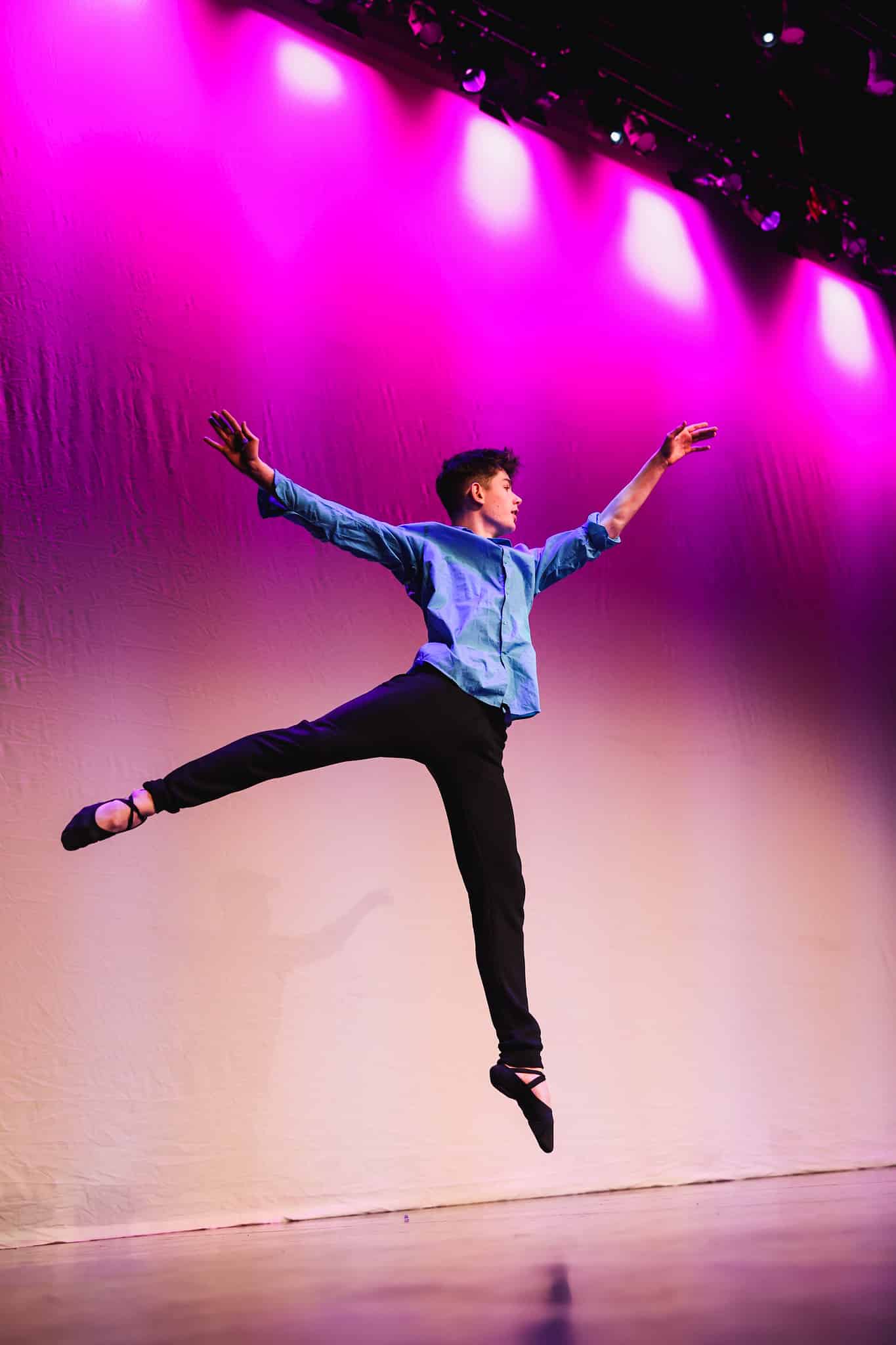 Wellington’s Academic Dancers showcase their skills! - Wellington College