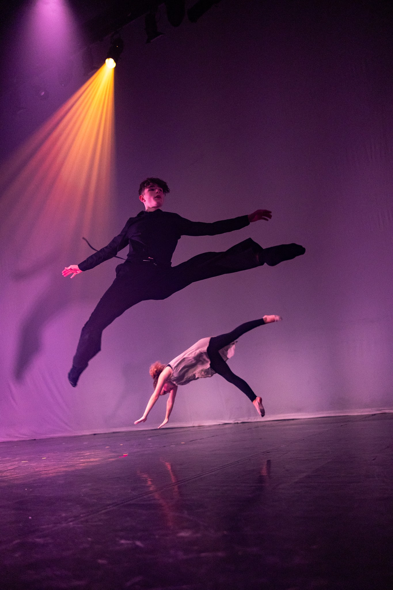 Wellington dancers storm the Annenberg - Wellington College
